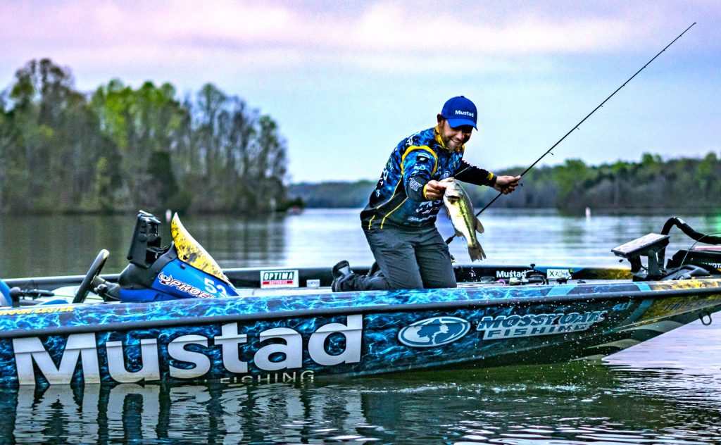 Mastering The Drop Shot Rig For Bass Fishing | Great Days Outdoors