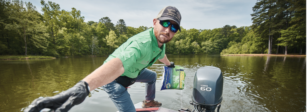 Pond Fertilizer - The Comprehensive Guide | Great Days Outdoors