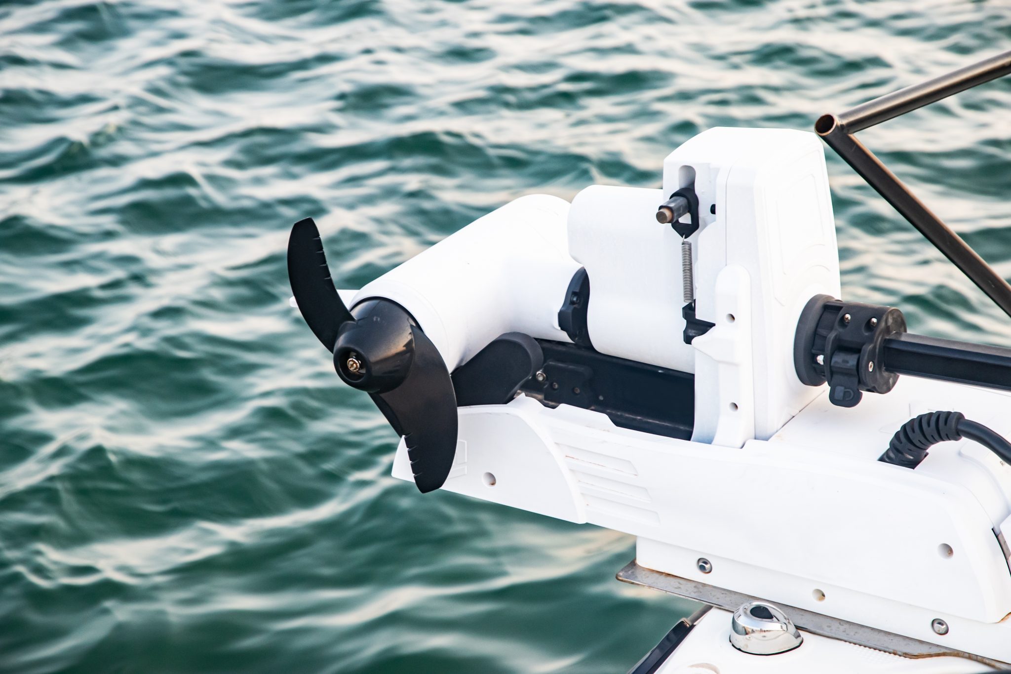 Trolling Motors 101: Expert Tips on Setup, Sizing, and Troubleshooting